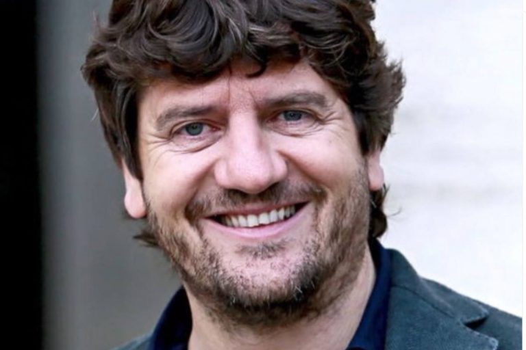 Fabio De Luigi a cuore aperto: "Ecco perché sono scappato" | Un momento ...