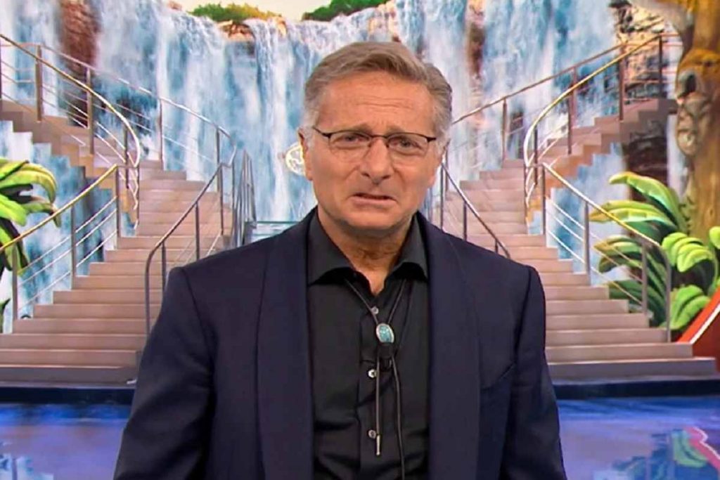 "Ciao Darwin", Bonolis incidente in studio: il momento che ha tenuto ...