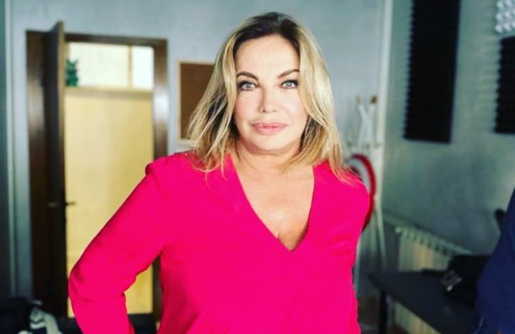 Simona Izzo scatenatissima a La Vita in Diretta: “Barbara D'Urso? La ...