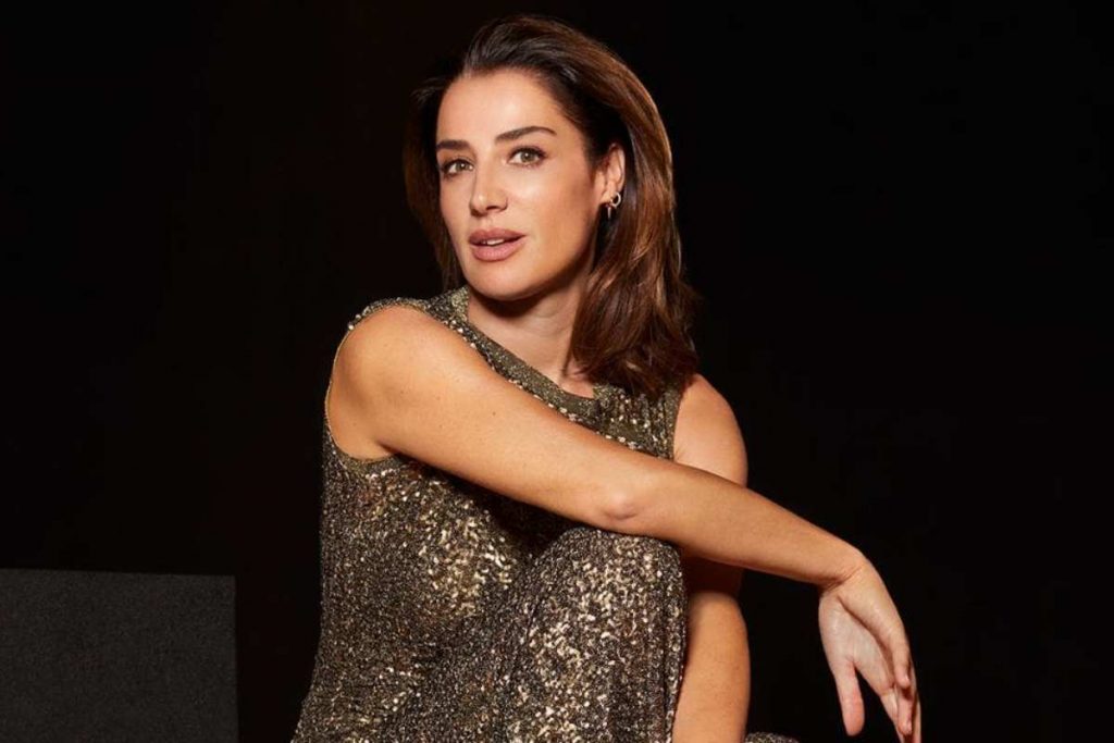 Luisa Ranieri senza veli in "E' stata la mano di Dio", la reazione di ...