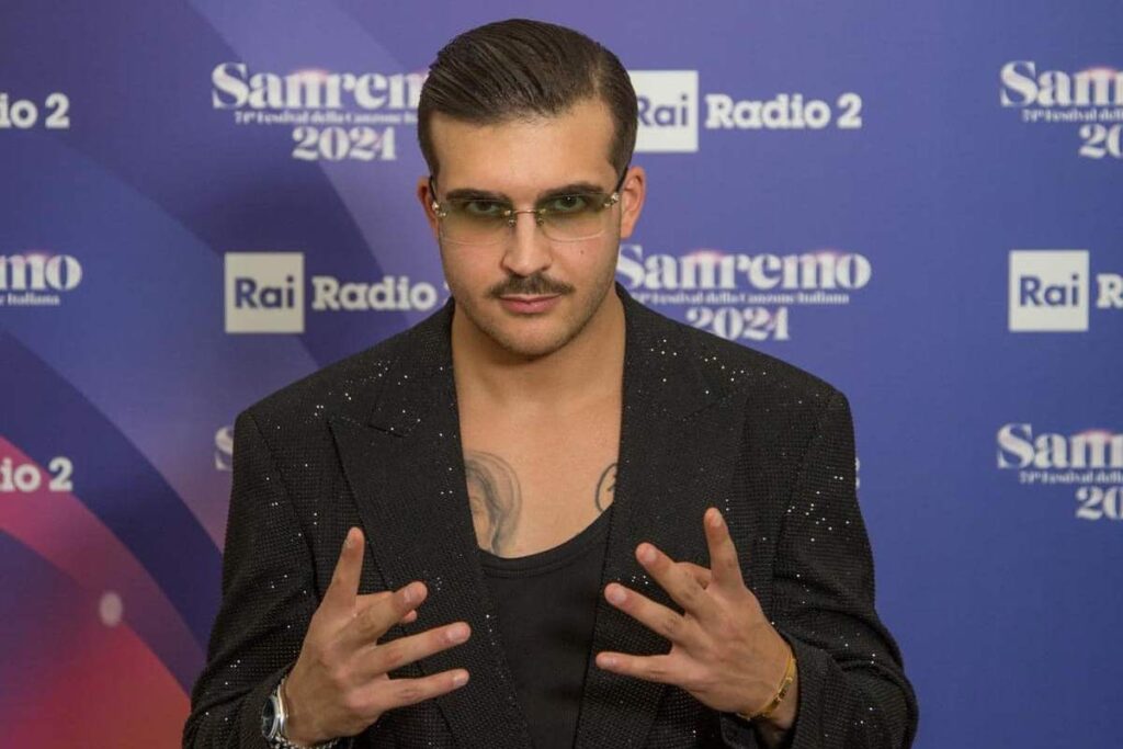Geolier, l'ultimo singolo "Sarò con te" è legato al Napoli: vi sveliamo ...